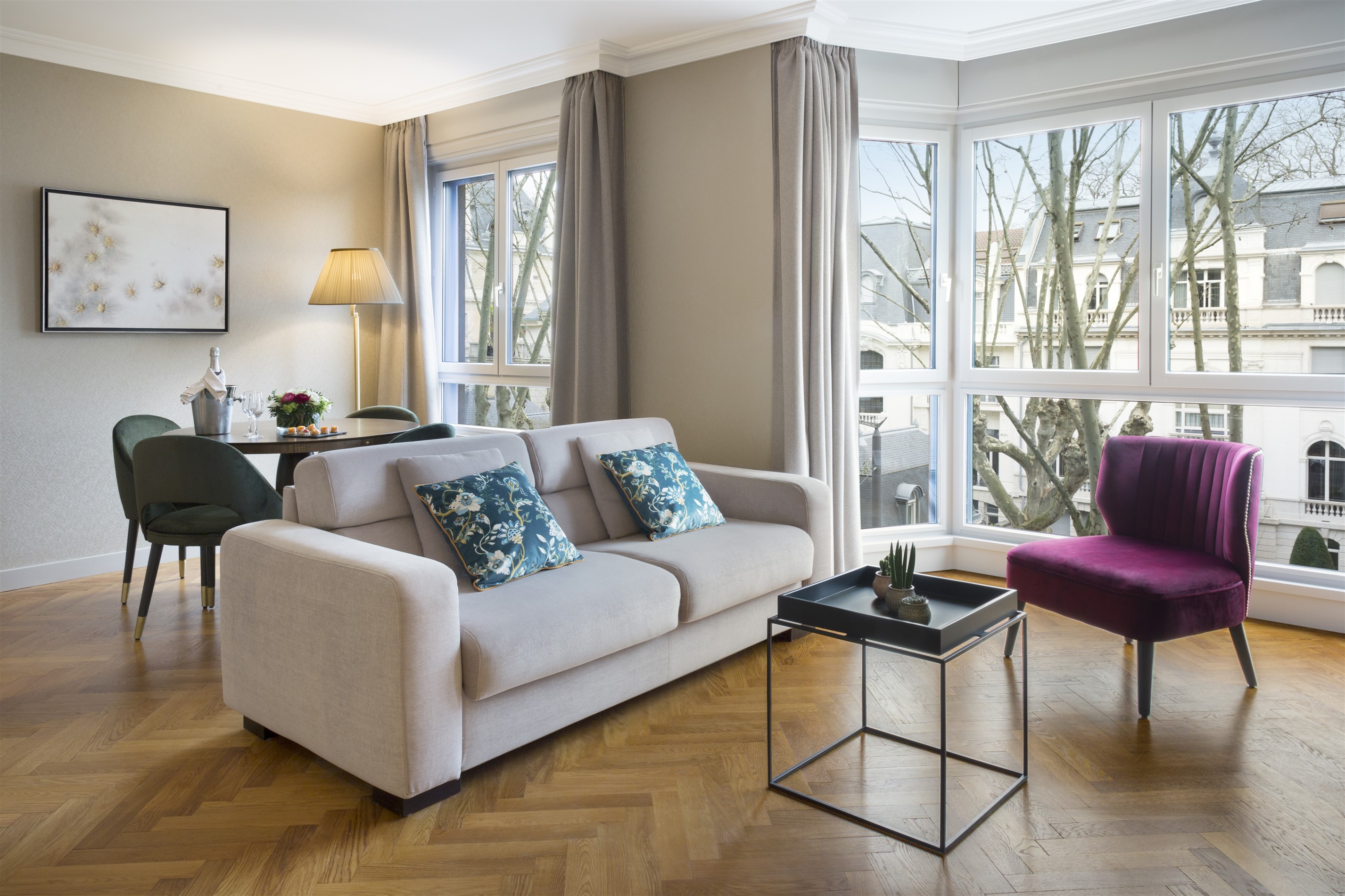 Official gift vouchers for Warwick Reine Astrid - Lyon | Accommodation ...